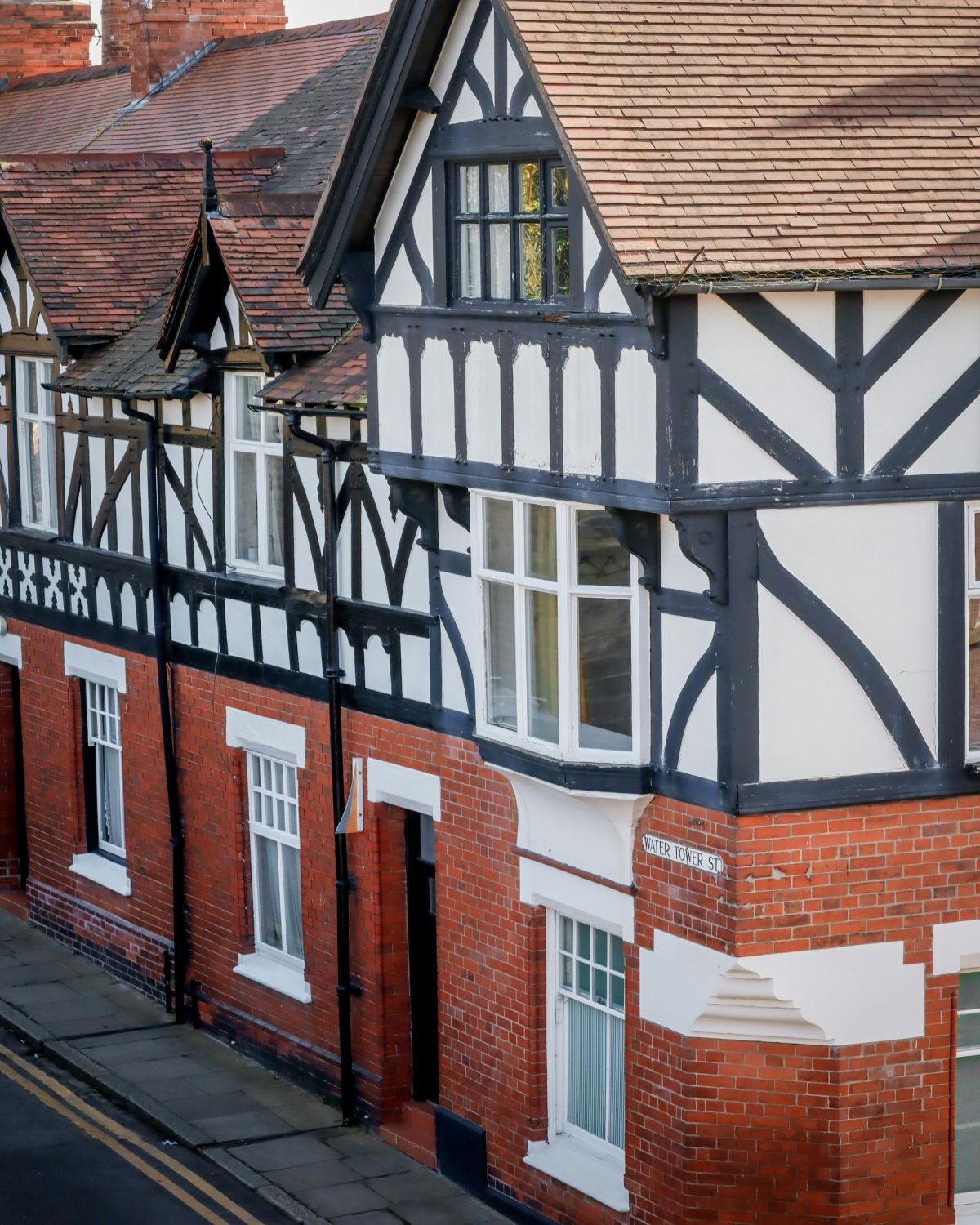 Key Features of Tudor Style Homes | A Visual Guide to Classic Design ...